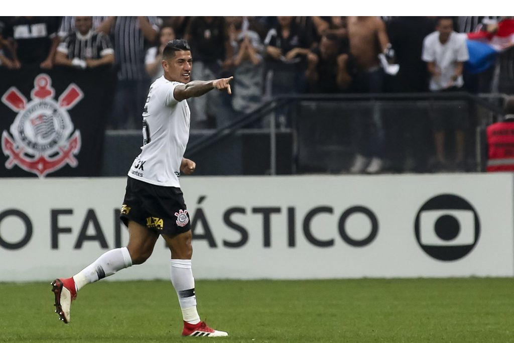 Ídolo da história recente do Corinthians faz aniversário nesta terça (9)