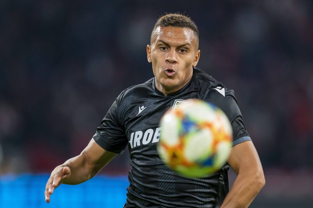 Ex-Corinthians, Léo Jabá é anunciado como reforço do Vasco