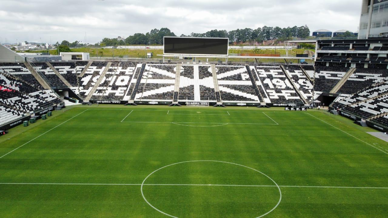 Torcida do Corinthians prepara mosaico 360º para o Derby; veja fotos