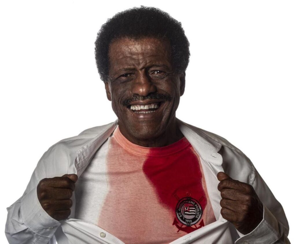 Zé Maria é o 11º jogador a ser eternizado com busto no Parque São Jorge