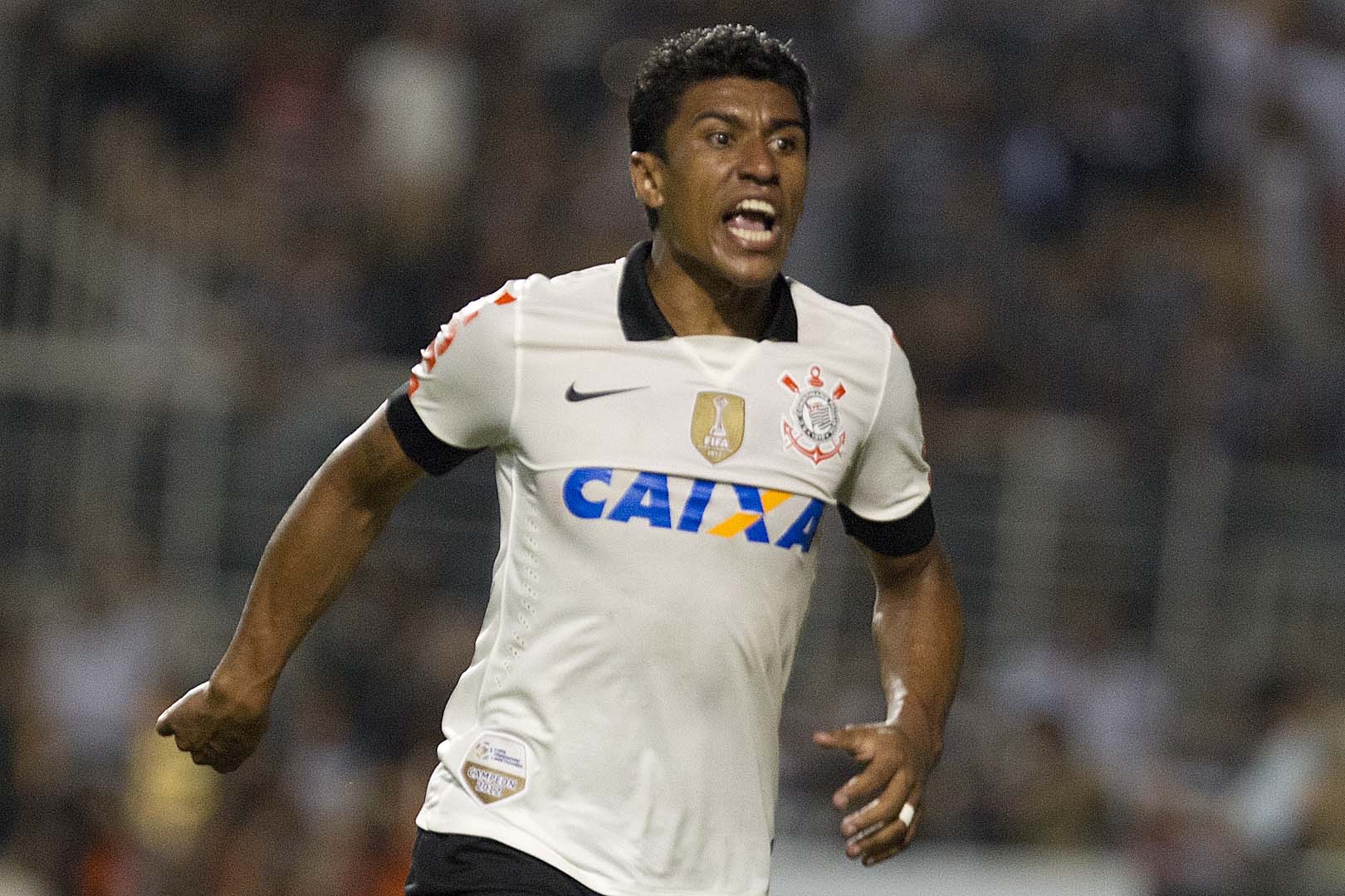 Portal revela duração do contrato de Paulinho com o Corinthians ...