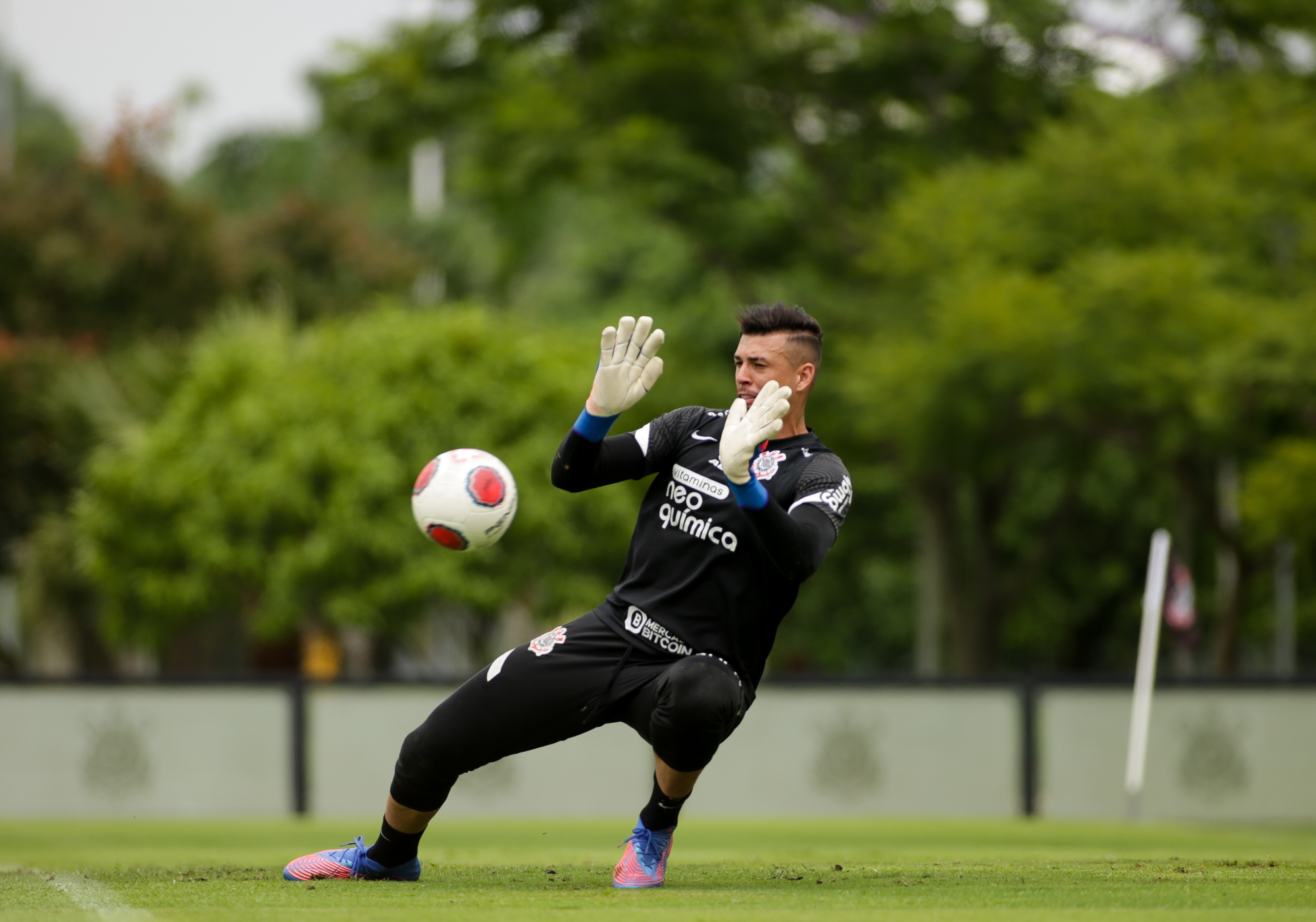 Com Ivan, Corinthians divulga lista de relacionados para duelo contra o ...