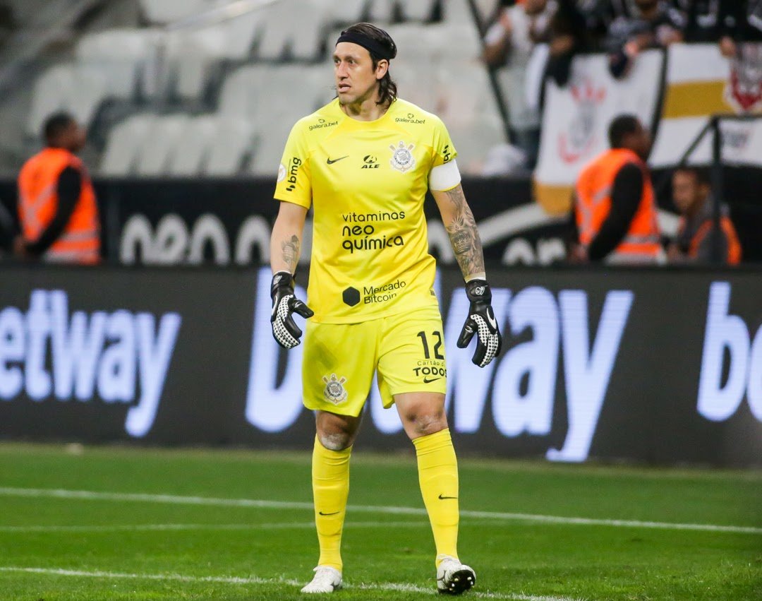 Cássio se torna goleiro com mais jogos pelo Corinthians e alcança ...