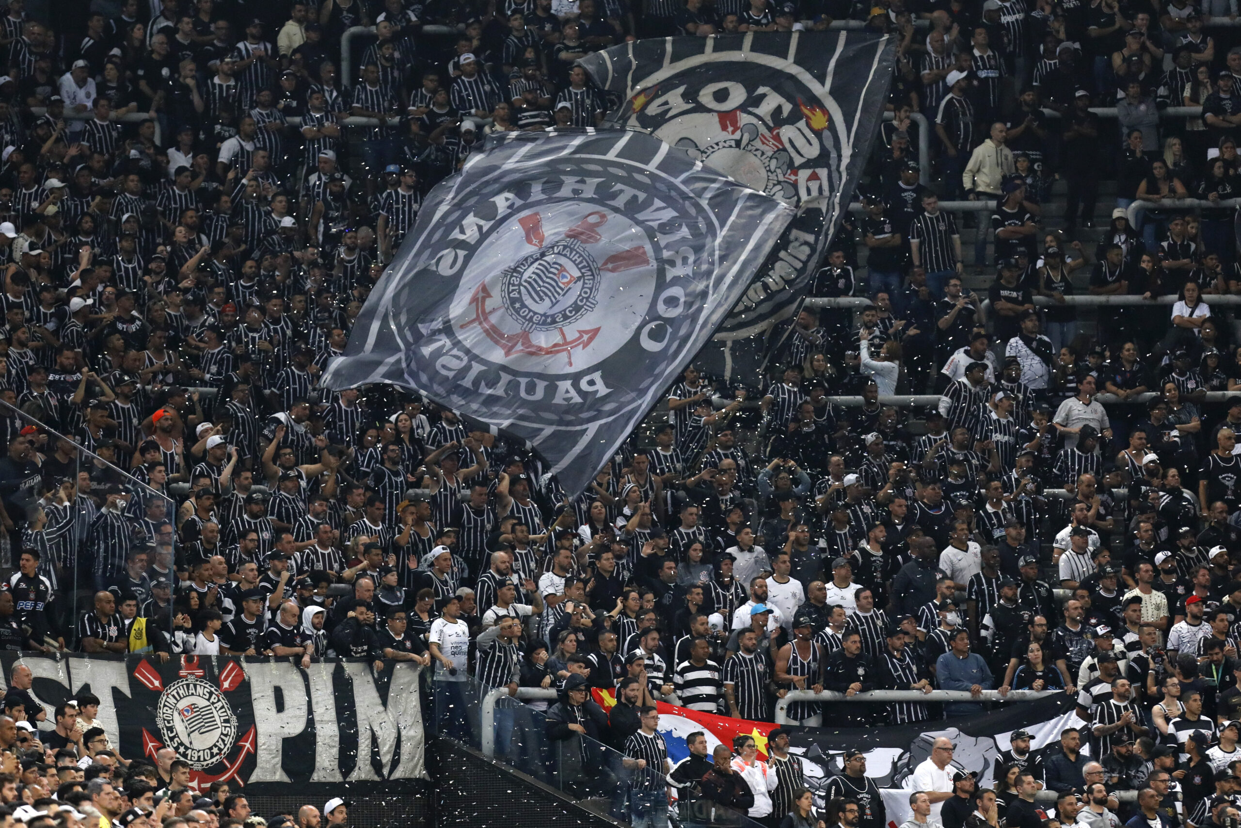 Corinthians fica no top-20 mundial em ranking de seguidores em redes ...