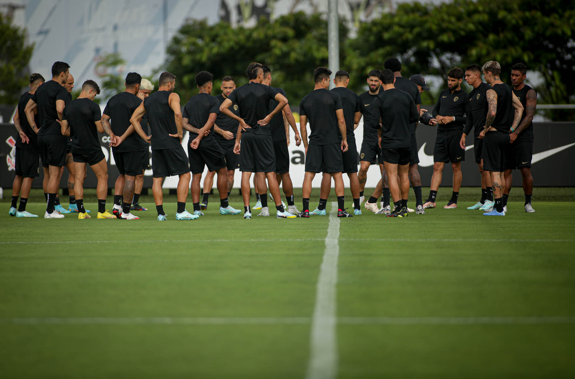 Corinthians estreia novo uniforme de treino após pausa de Ano Novo ...