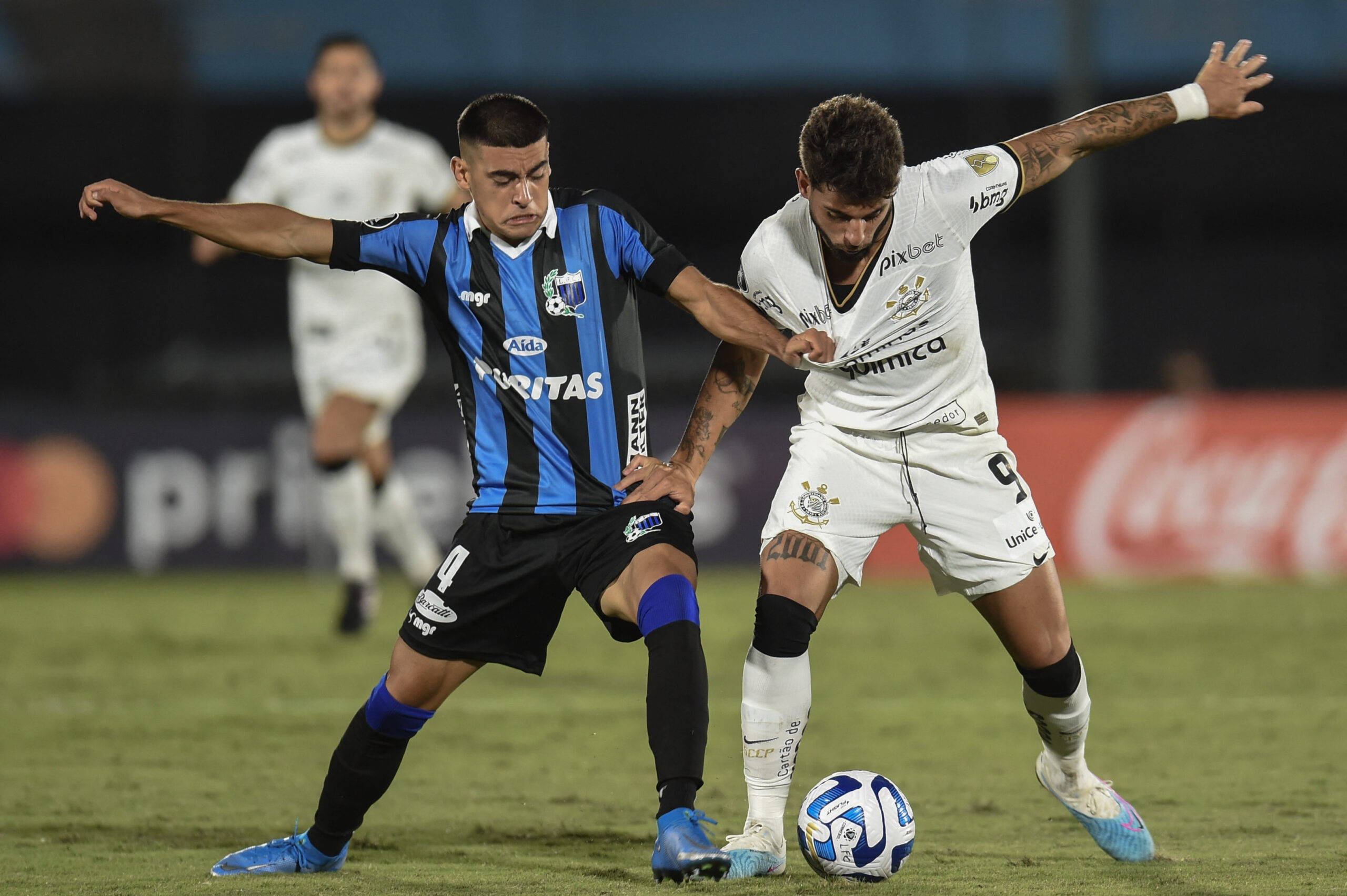 Corinthians faz melhor estreia da Libertadores e assume liderança geral ...