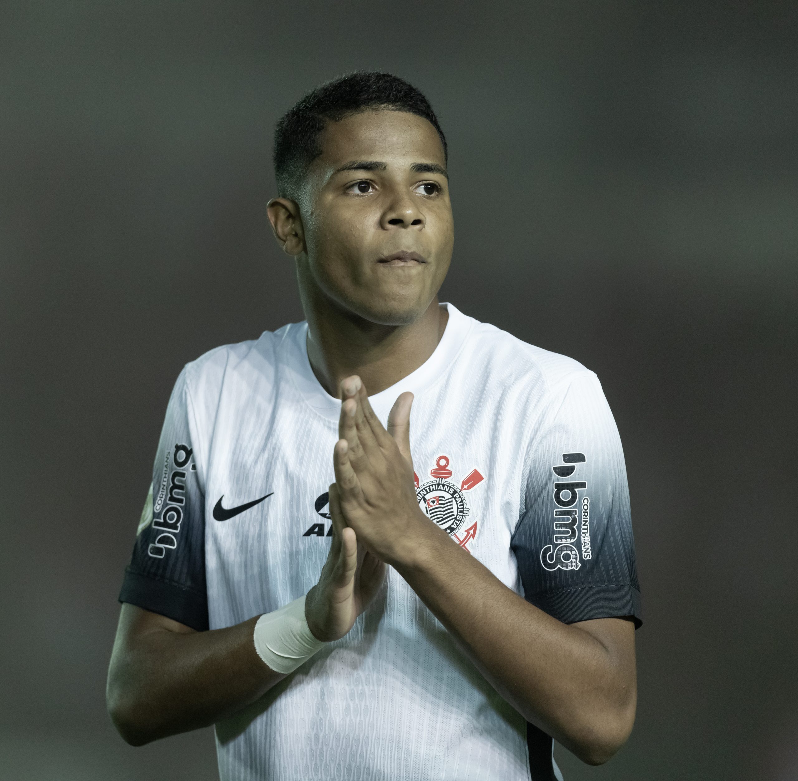 Wesley analisa primeiro tempo de Corinthians x Palmeiras