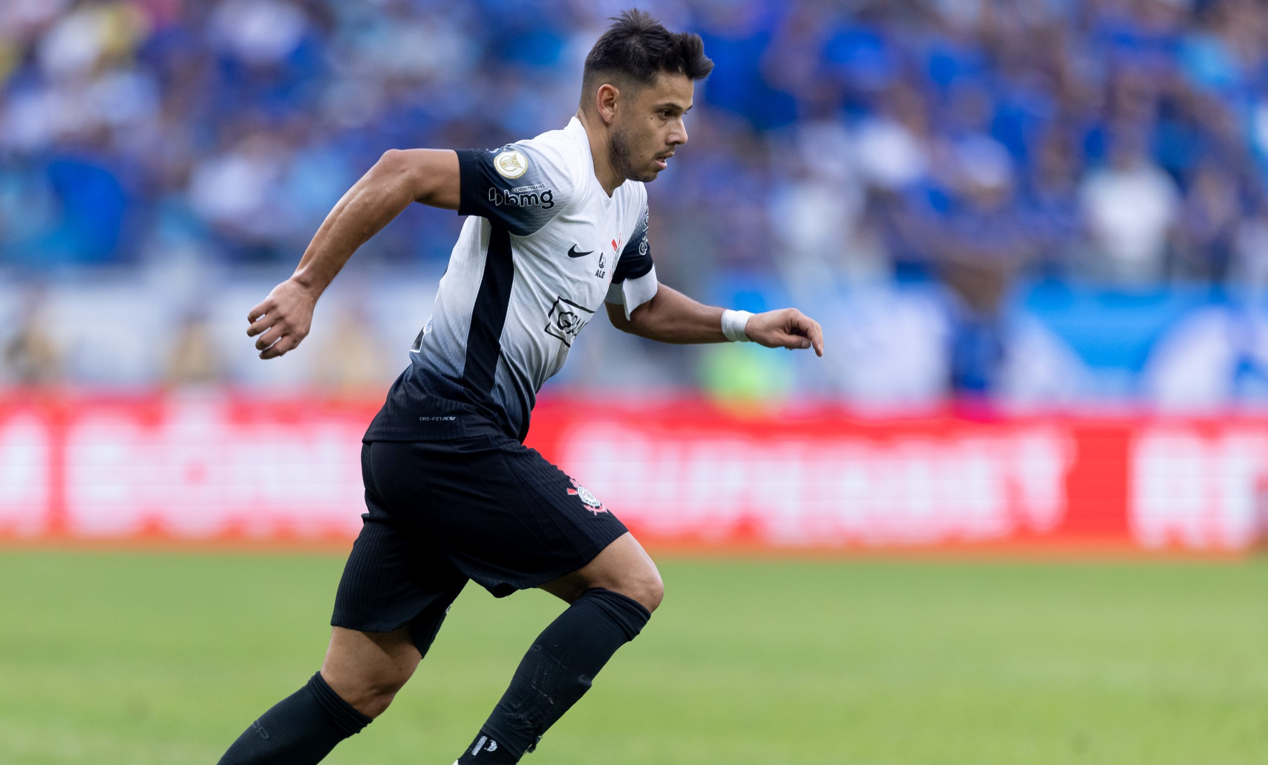 Corinthians conta com cinco jogadores pendurados para o duelo diante do ...