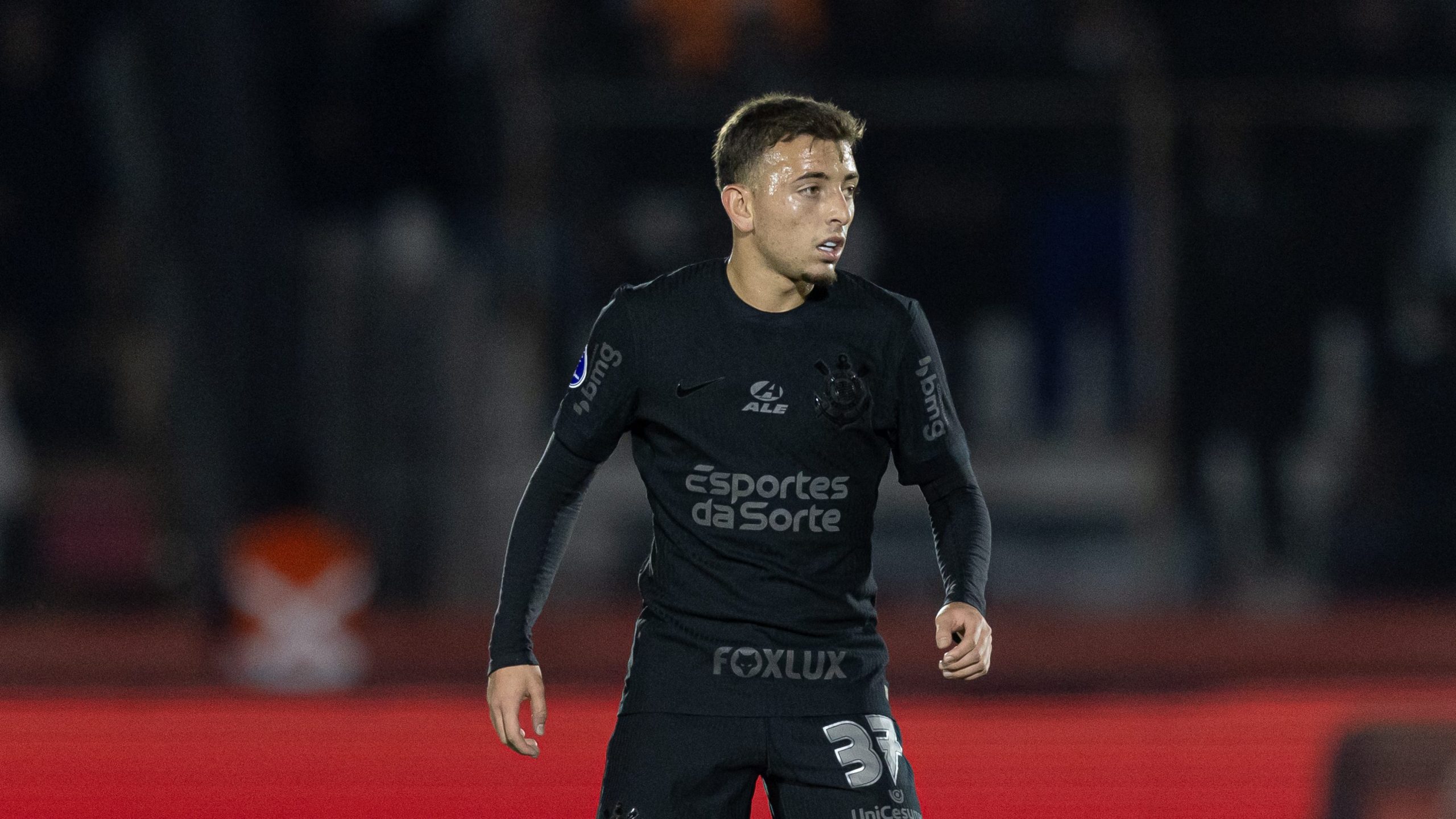 Corinthians não sabe o que é perder quando joga com o uniforme "all black"