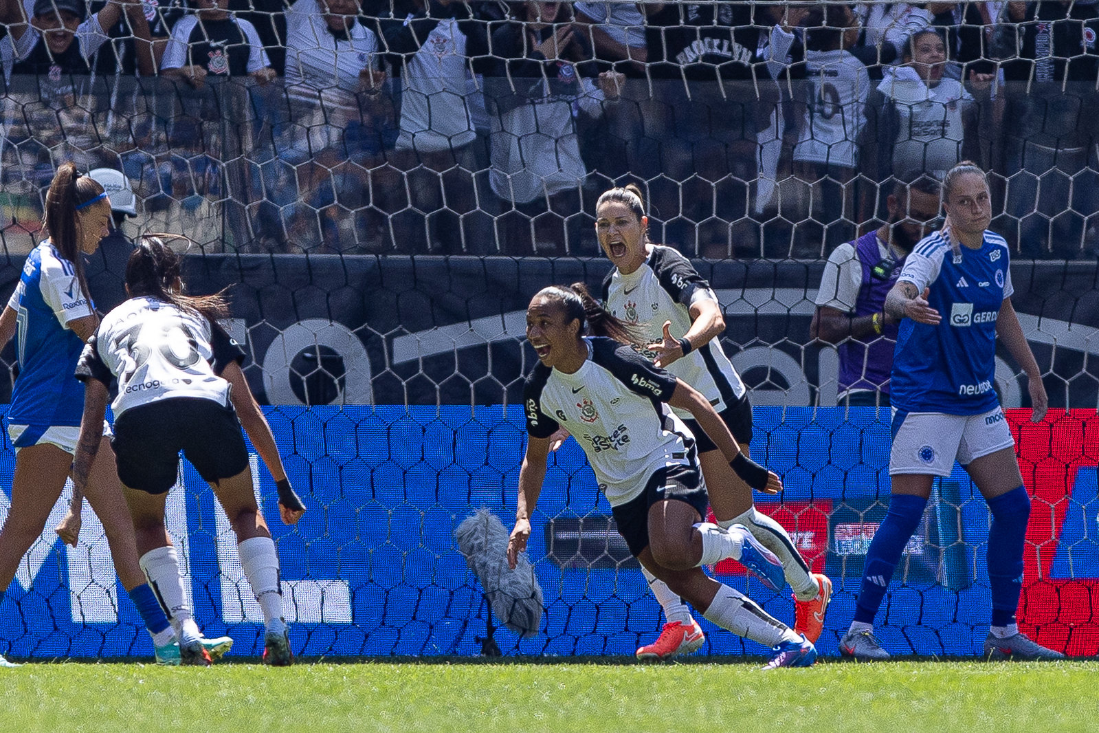 Igor Coronado: Como joga e qual a trajetória do novo reforço do ...